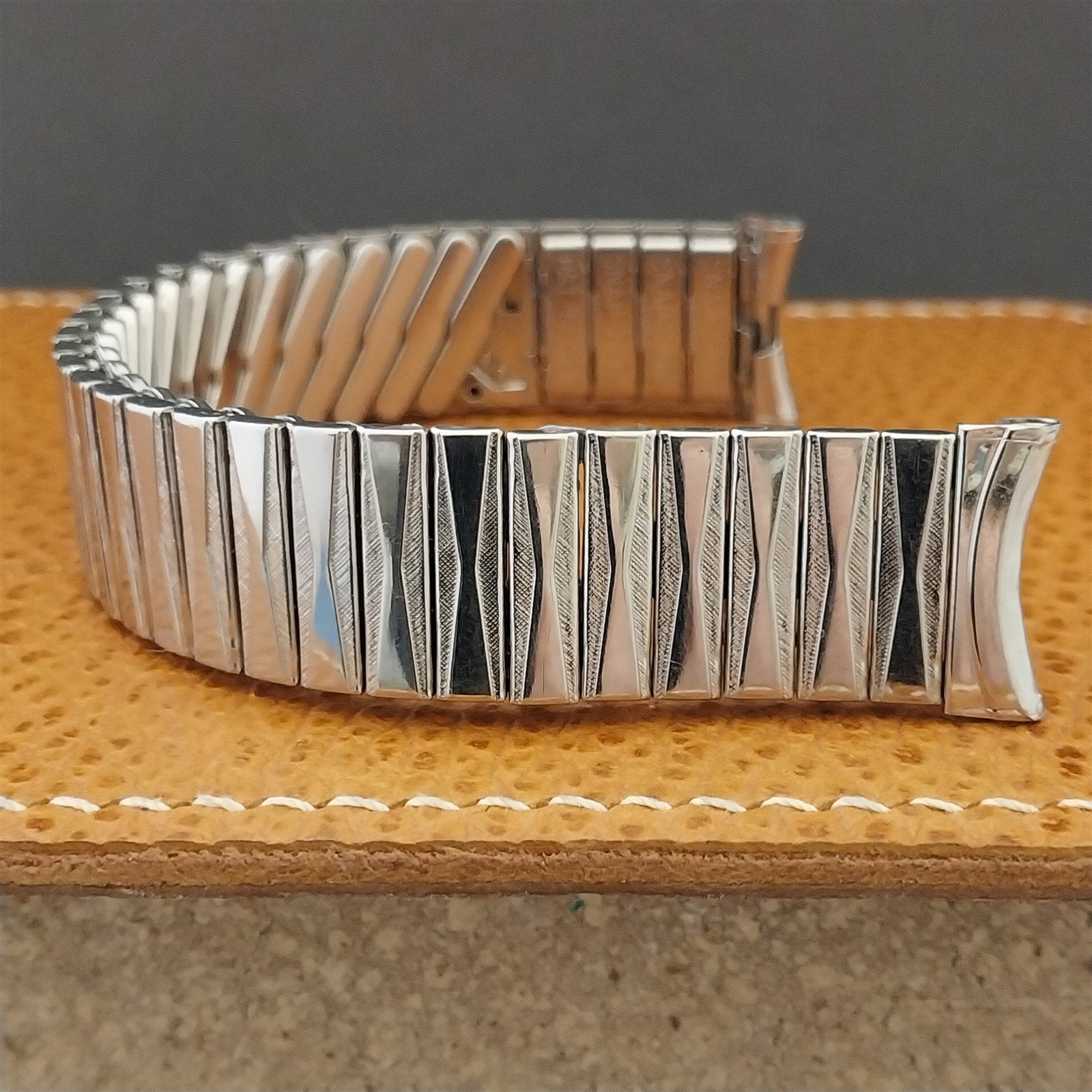 17.2mm Stainless Steel Expansion Hadley USA Unused nos 1960s Vintage W ...