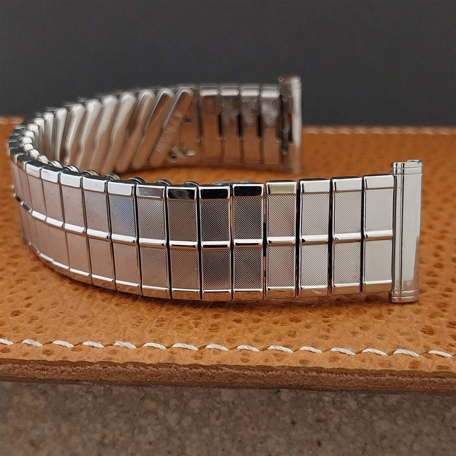 19mm 18mm Hadley Elgin Stainless Steel Expansion Unused 1960s Vintage ...