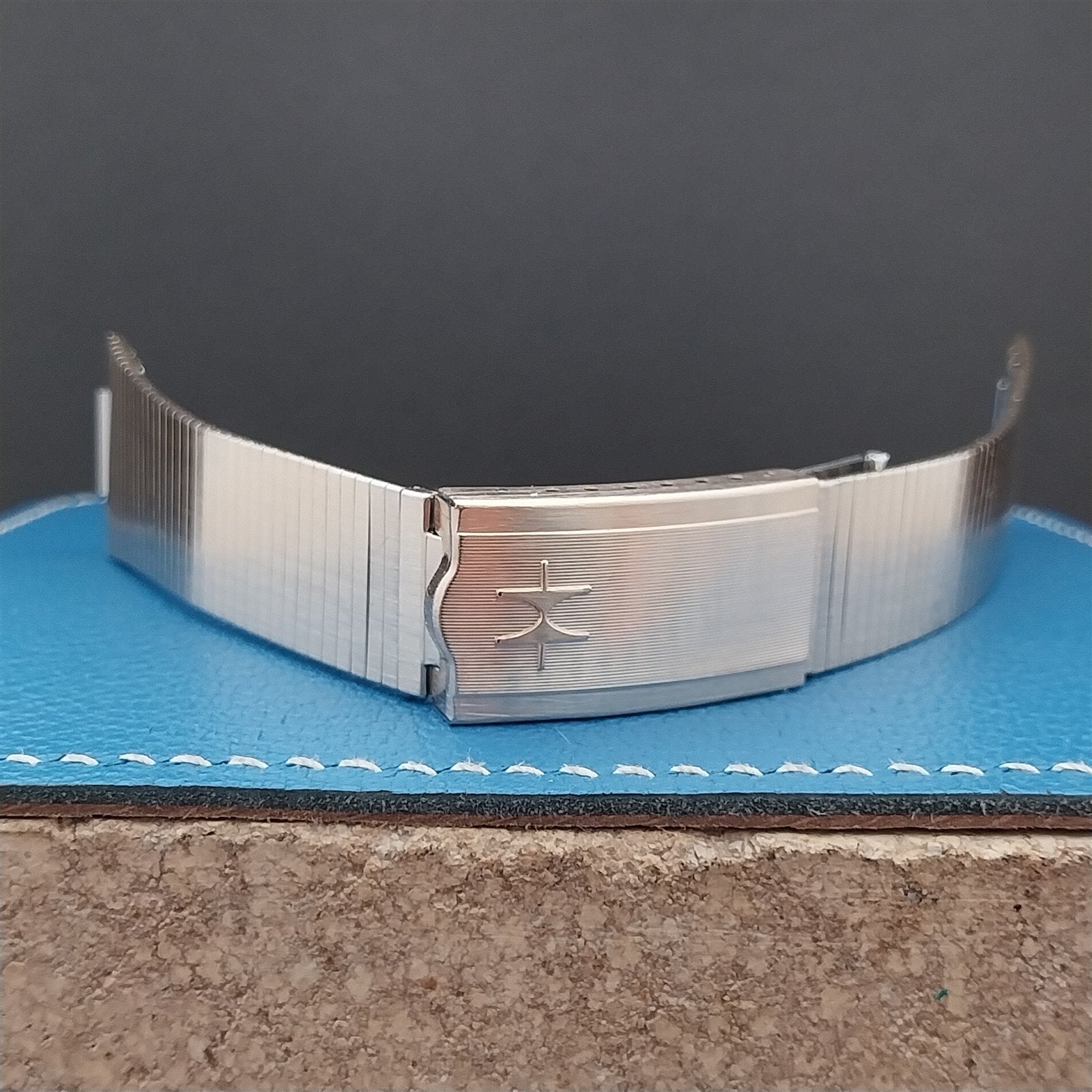 1970s Hamilton Logo Admiral Gold Filled Internal Lug LED LCD Vintage W ...